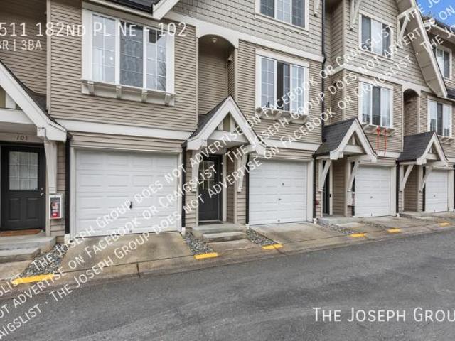 2 Br, 3 bath, Townhouse/Brownstone/RowHouse 9511 182nd Pl Ne
