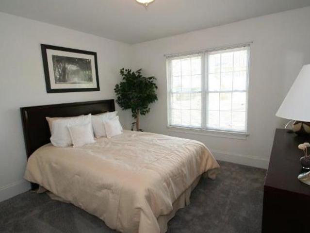 2 Br, 3 bath, Apartment 100 1st Montgomery Blvd