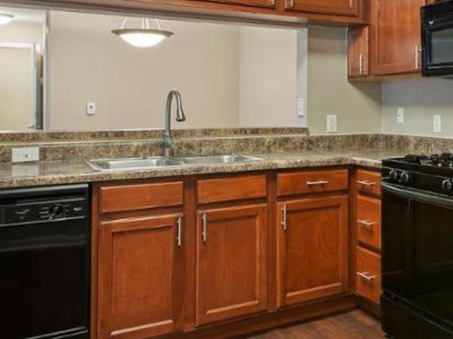2 Br, 3 bath, Apartment 1015 Preserve Ave
