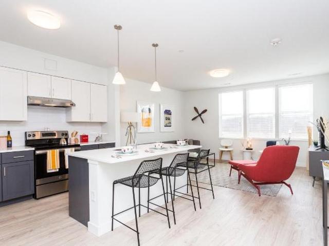 2 Br, 3 bath, Apartment 10 Patriot Parkway