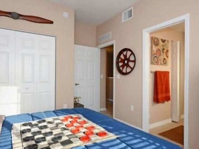 2 Br, 3 bath, Apartment 11700 SW 26th Street