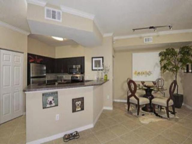 2 Br, 3 bath, Apartment 11338 SW 45th Place