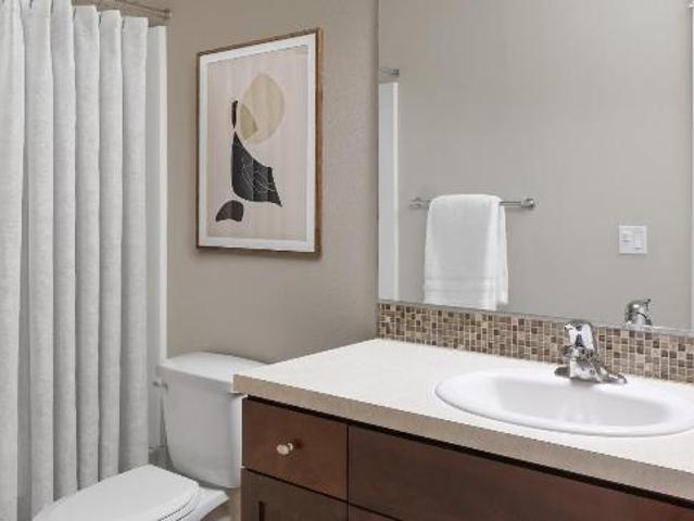 2 Br, 3 bath, Apartment 16320 NW Canton St