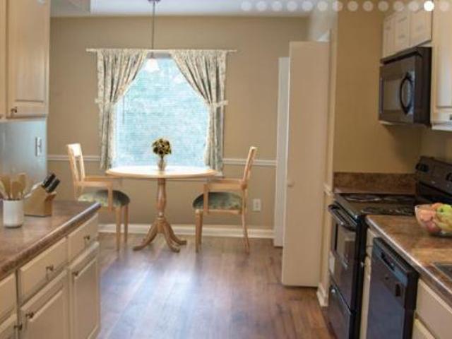 2 Br, 3 bath, Apartment 1831 Briarcliff Cir NE