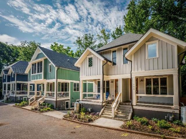 2 Br, 3 bath, Apartment 198 La France Walk NE