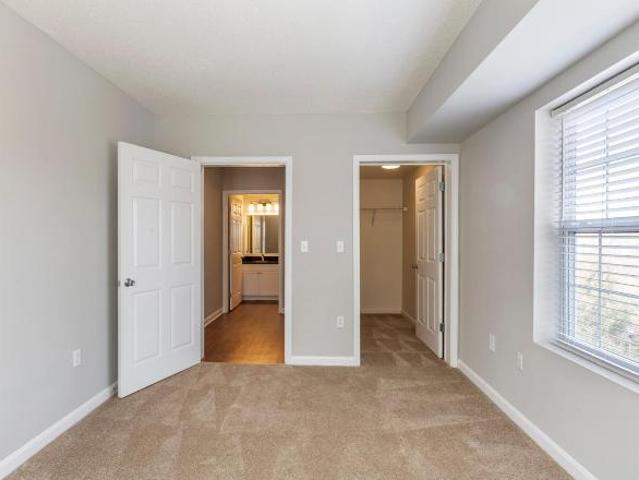 2 Br, 3 bath, Apartment 1 Carol Way
