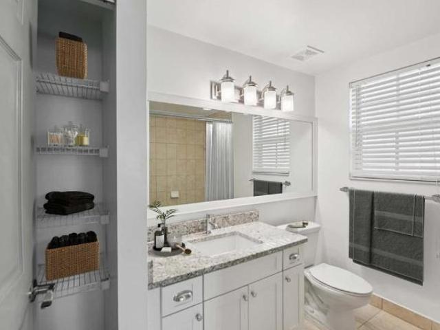 2 Br, 3 bath, Apartment 3040 SW 119th Avenue