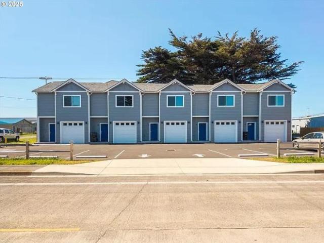 2 Br, 3 bath, Apartment 318 11th St SE