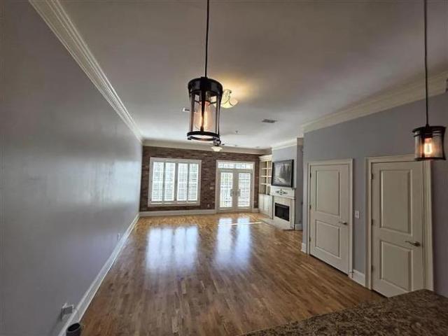 2 Br, 3 bath, Apartment 340 Town Center Ave