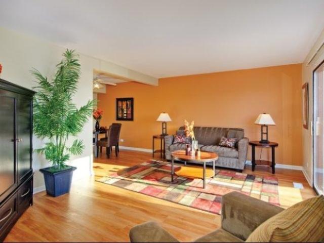 2 Br, 3 bath, Apartment 3514 W 83rd St