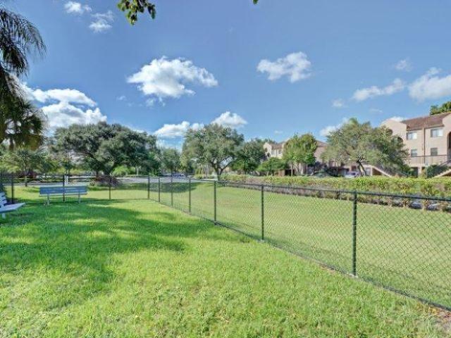 2 Br, 3 bath, Apartment 3621 West Hillsboro Blvd