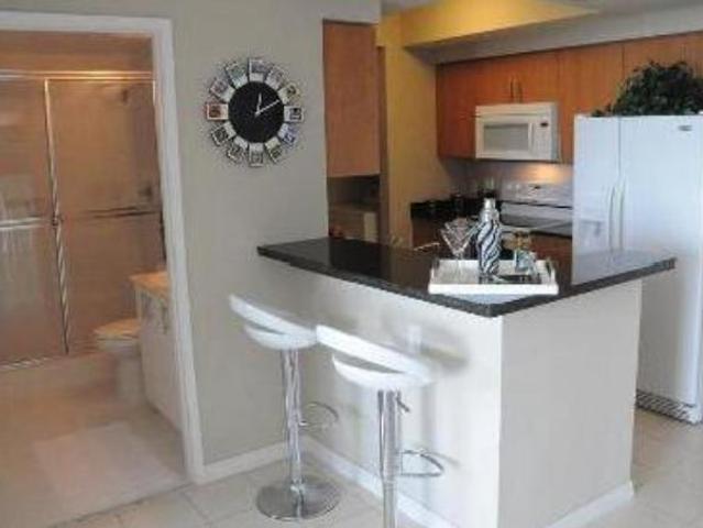 2 Br, 3 bath, Apartment 9357 SW 77th Avenue
