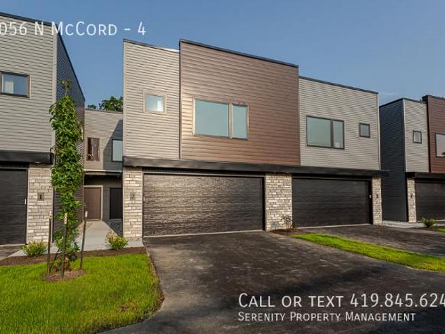 2 Br, 3 bath, Condo 4056 N Mccord