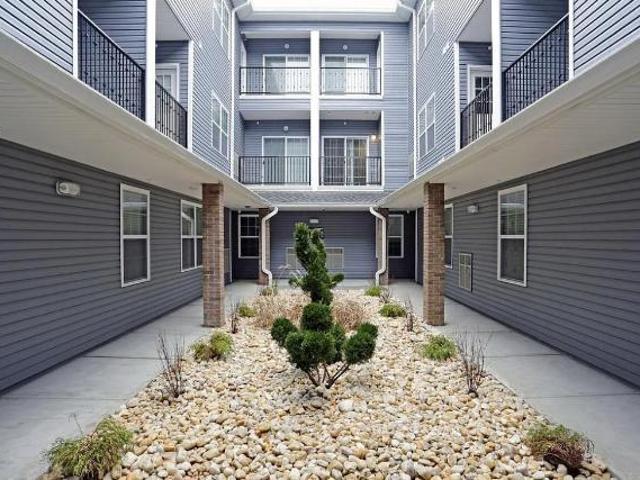2 Br, 3 bath, Condo 406 Westminster Ave