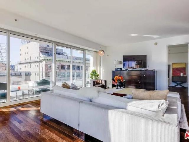 2 Br, 3 bath, Condo 6250 Hollywood Blvd