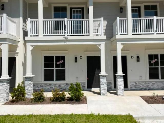 2 Br, 3 bath, Condo 780 Maxine Dr