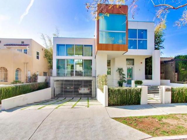 2 Br, 3 bath, Condo 8822 Rangely Ave