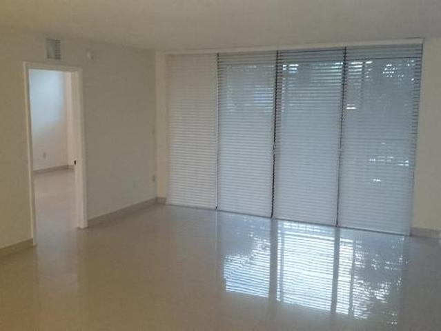 2 Br, 3 bath, Condo 9735 NW 52nd St
