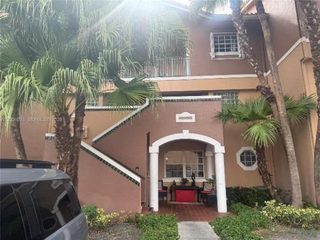 2 Br, 3 bath, Condo 10010 Hammocks Blvd