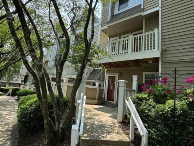 2 Br, 3 bath, Condo 10823 Hampton Mill Terrace