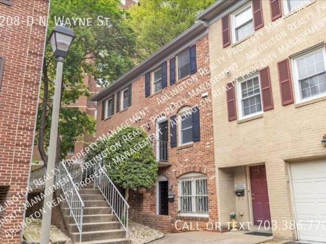 2 Br, 3 bath, Condo 1208 D N Wayne St