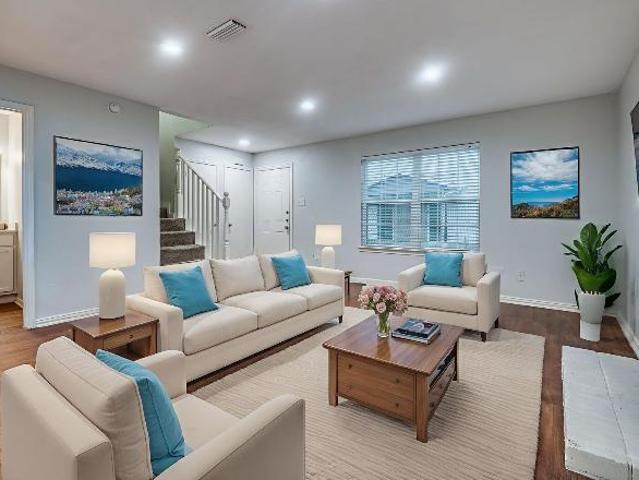 2 Br, 3 bath, Condo 13312 Goodland Place