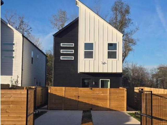 2 Br, 3 bath, Condo 1462 Ferguson Way