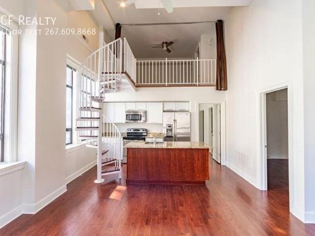 2 Br, 3 bath, Condo 1501 Locust St