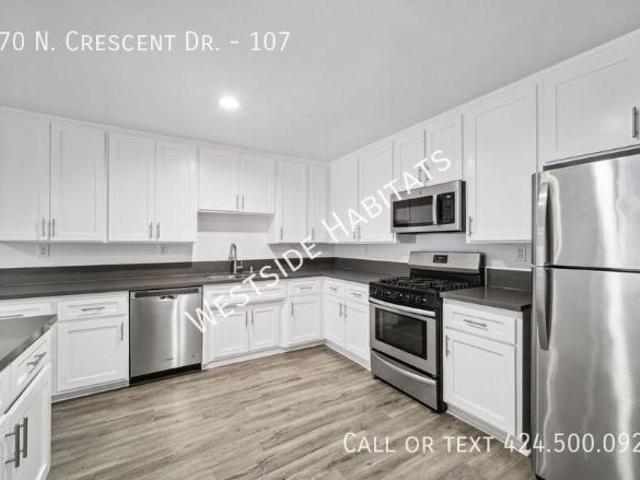 2 Br, 3 bath, Condo 170 N Crescent Dr