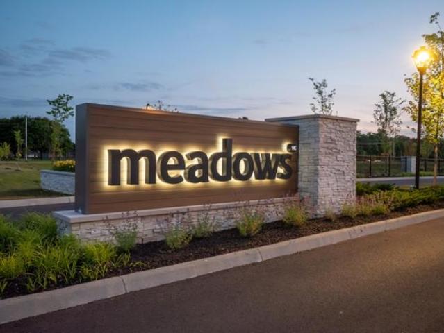 2 Br, 3 bath, Condo 1745 Sledge Dr