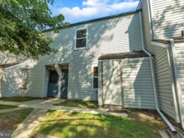 2 Br, 3 bath, Condo 1805 Bromley Est