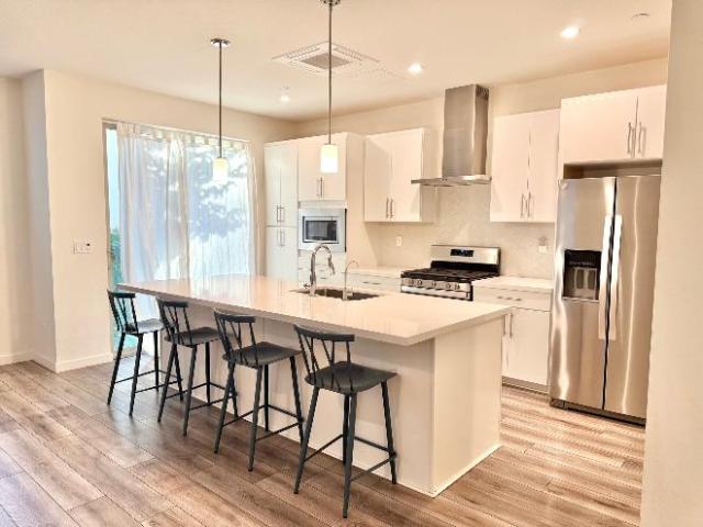2 Br, 3 bath, Condo 182 Log Pond Lane