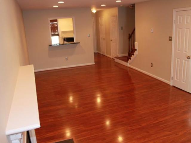 2 Br, 3 bath, Condo 227 Katie Ct
