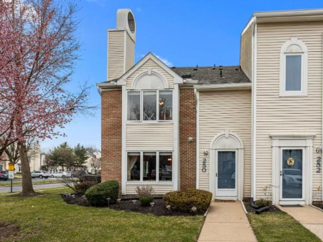 2 Br, 3 bath, Condo 250 Juanita Ct