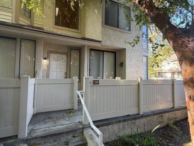 2 Br, 3 bath, Condo 2621 Plaza Del Amo