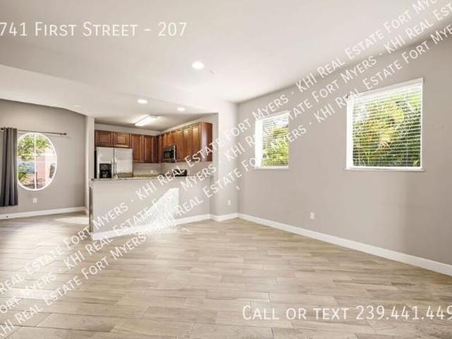 2 Br, 3 bath, Condo 2741 First Street