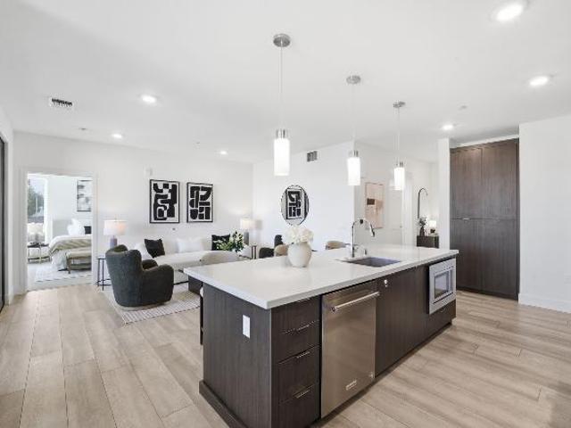 2 Br, 3 bath, Condo 3578 Rambla Place