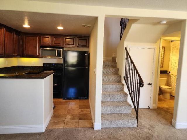 2 Br, 3 bath, Condo 3969 Nobel Dr