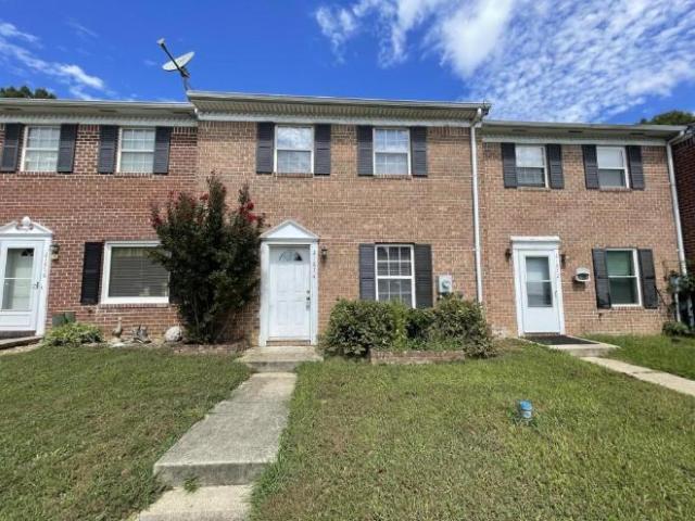 2 Br, 3 bath, Single Family Home 21874 Ronald Drive