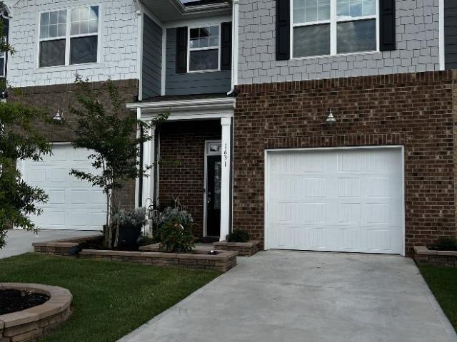 2 Br, 3 bath, Single Family 1631 Corwin Bend Rd