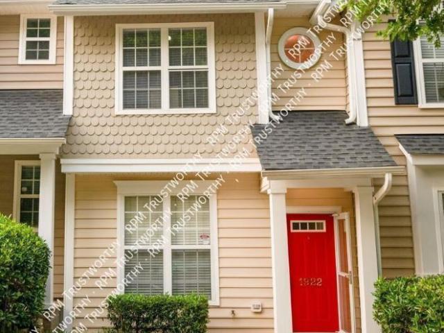 2 Br, 3 bath, Single Family 1922 Lost Ln