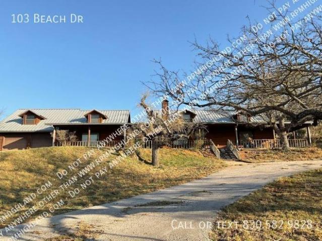 2 Br, 3 bath, Single Family 103 Beach Dr