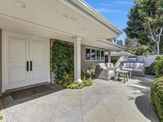 2 Br, 3 bath, Single Family 1070 Granville Dr