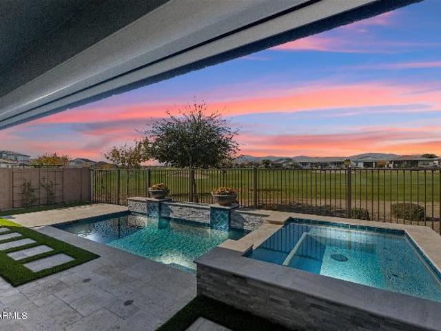 2 Br, 3 bath, Single Family 11138 North San Clemente Street