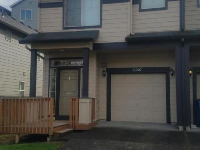 2 Br, 3 bath, Single Family 13007 NE 25th St