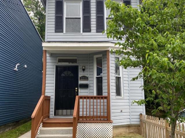 2 Br, 3 bath, Single Family 2210 16th St SE