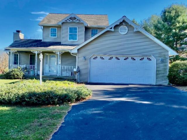 2 Br, 3 bath, Single Family 3410 Faye Dr