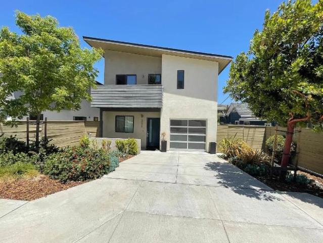 2 Br, 3 bath, Single Family 3098 Rockview Pl