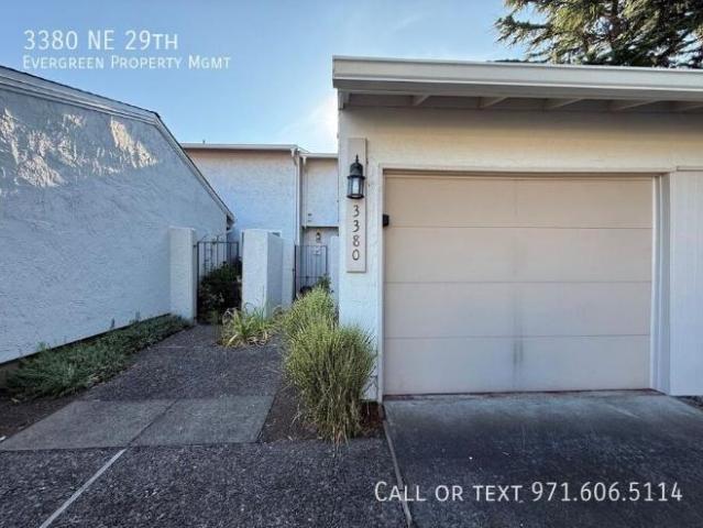2 Br, 3 bath, Single Family 3380 NE 29th