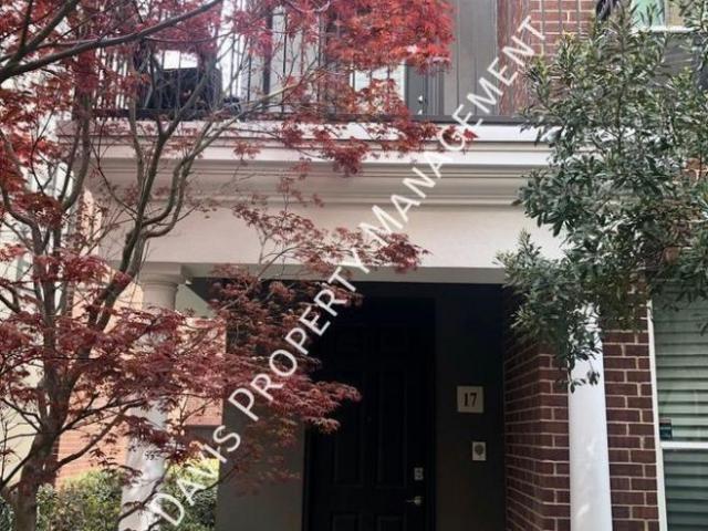 2 Br, 3 bath, Single Family 4411 Mckinney Ave